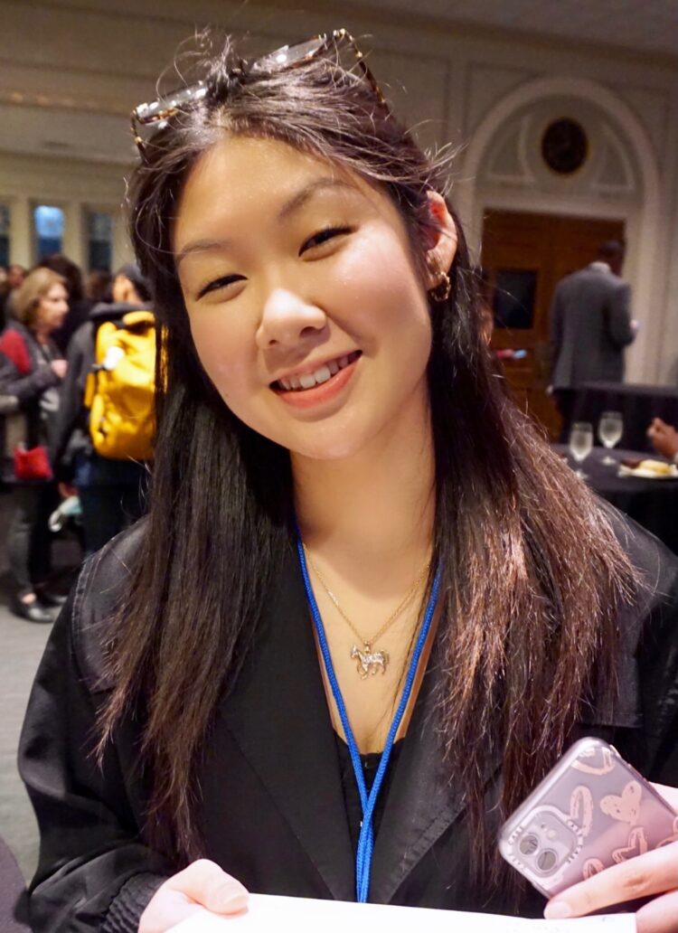 9 Hot Sexy Soksan Teng Bikini Pics