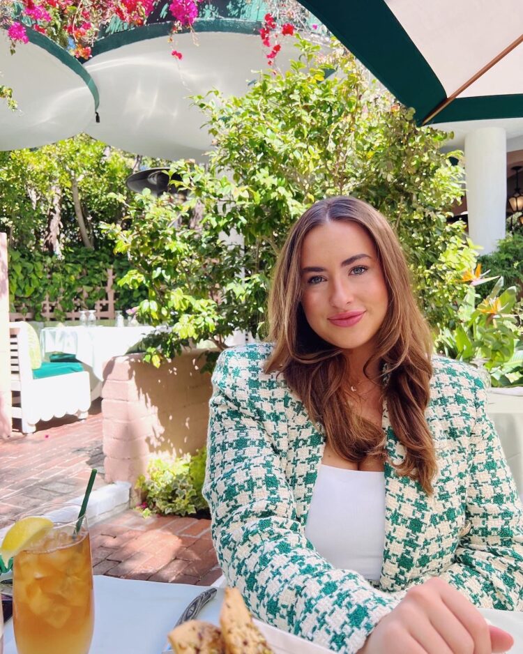 9 Hot Sexy Soksan Teng Bikini Pics