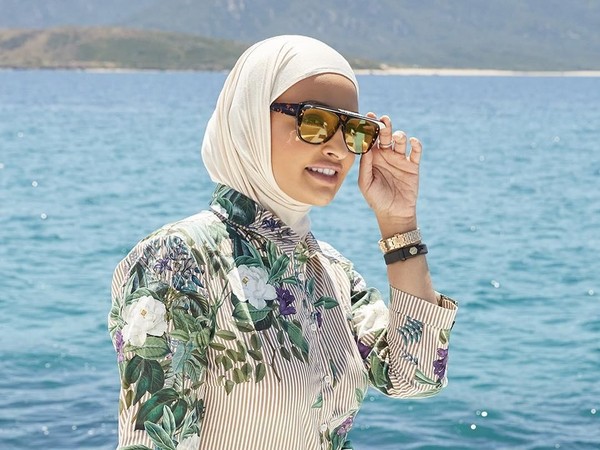 9 Hot Sexy Sondos Alqattan Bikini Pics