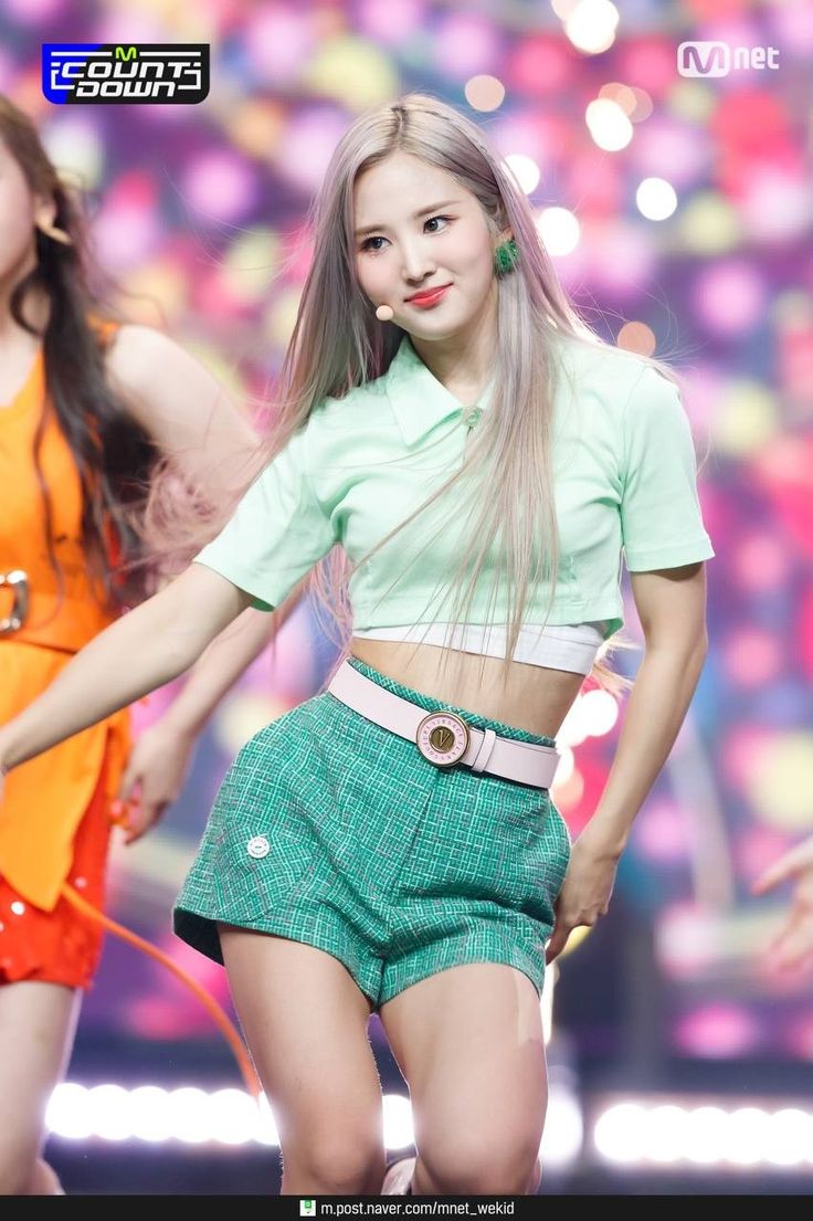 8 Hot Sexy songsun Bikini Pics