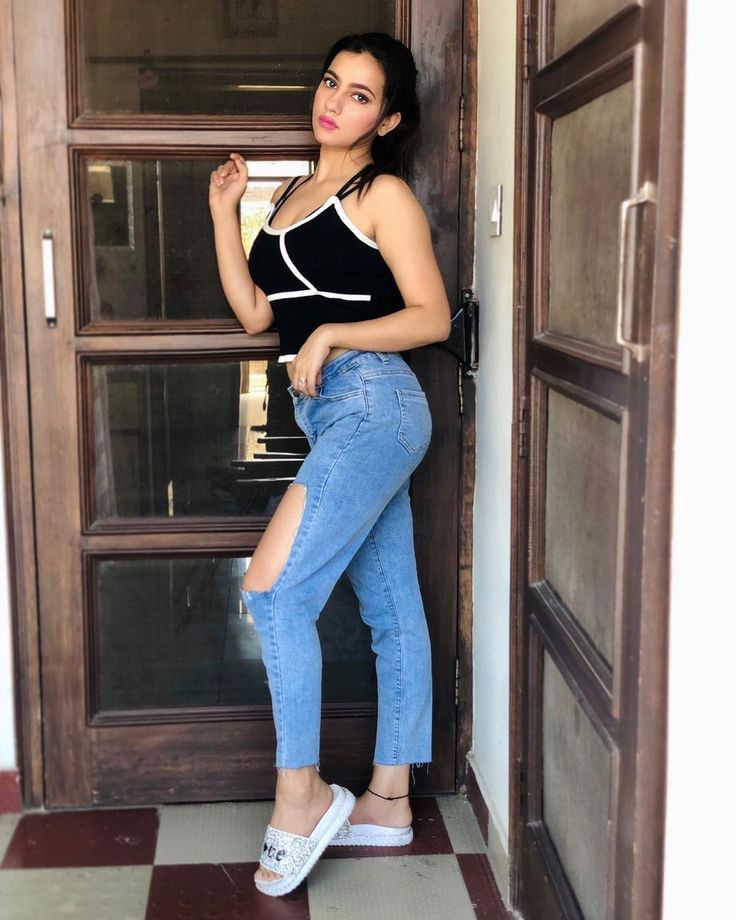 6 Hot Sexy Sonia Verma Bikini Pics