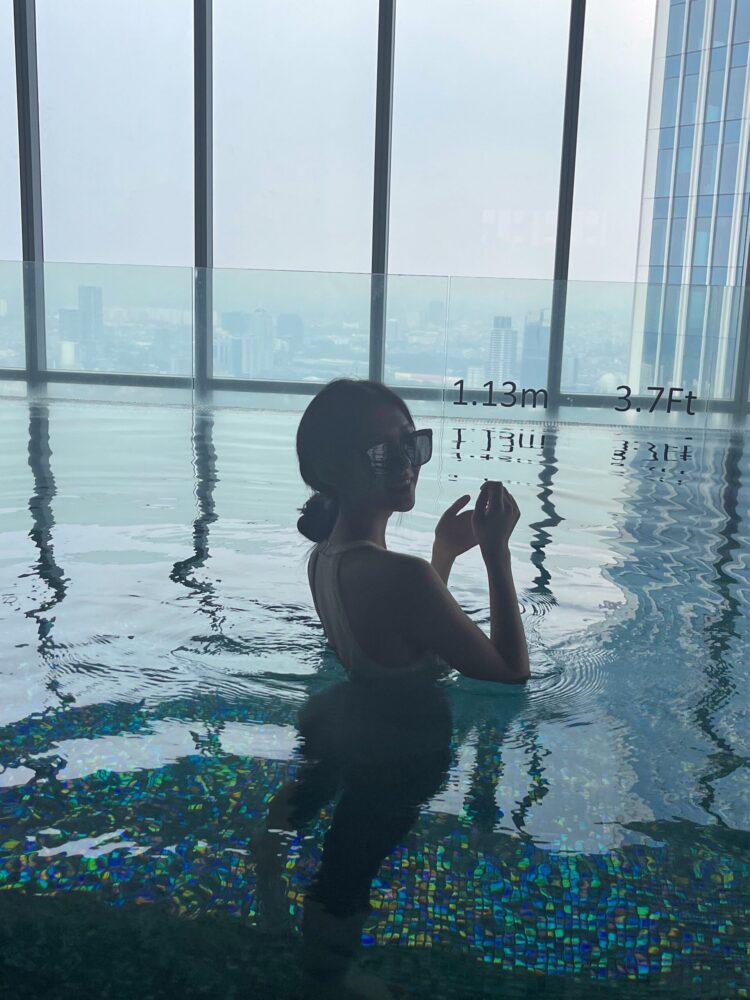 9 Hot Sexy Soodam Lee Bikini Pics