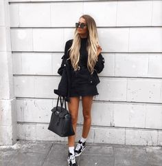 8 Hot Sexy Sophie Rimmer Bikini Pics