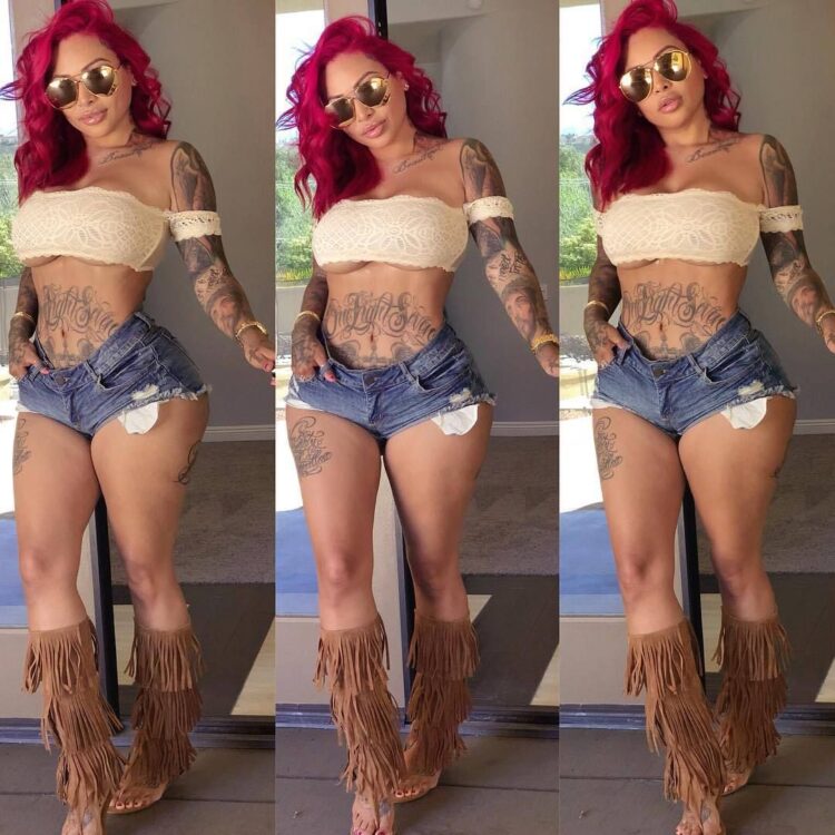 Brittanya Razavi Feet