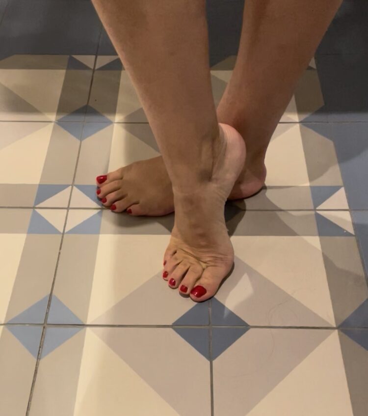 Chastity Feet