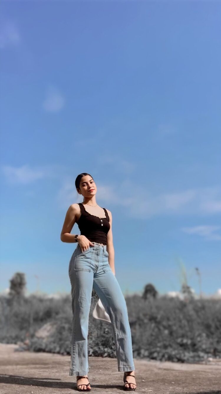 Criselda Alvarez Feet