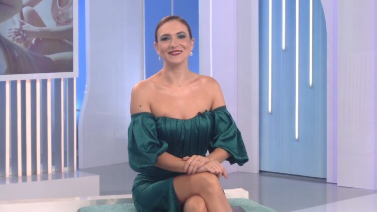 Daniela Istrate Feet