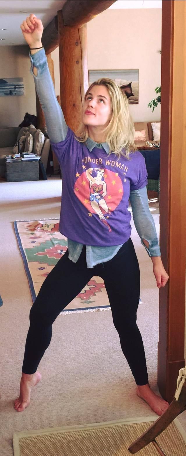 Danielle Rickards Feet