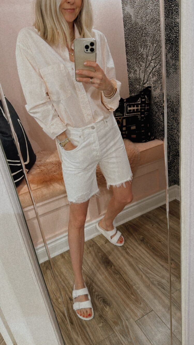 Dar' Shay White Feet