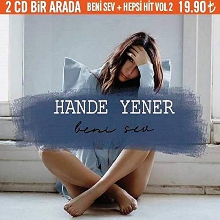 Hande Yener Feet