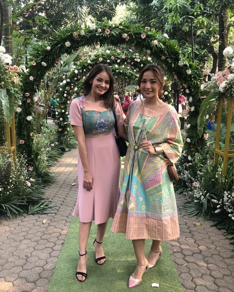 Hesti Purwadinata Feet