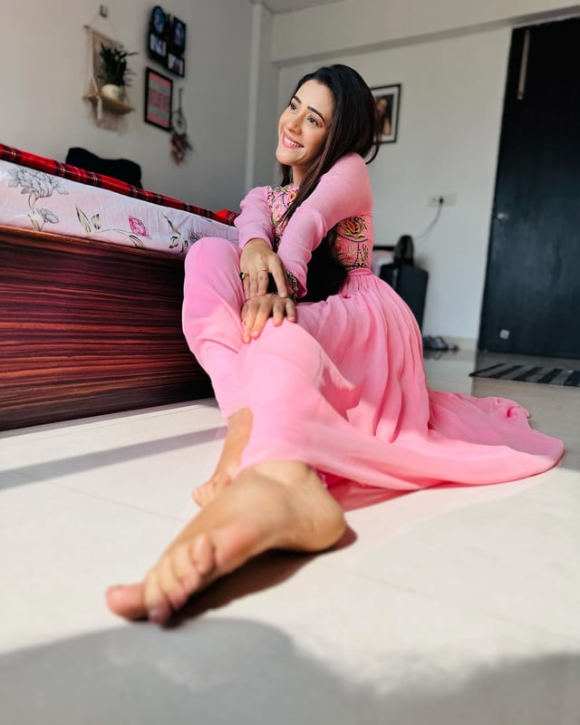 Hiba Nawab Feet