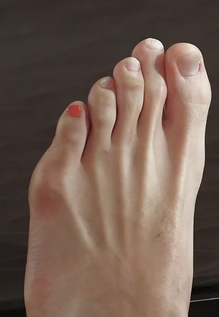 J Jang Feet