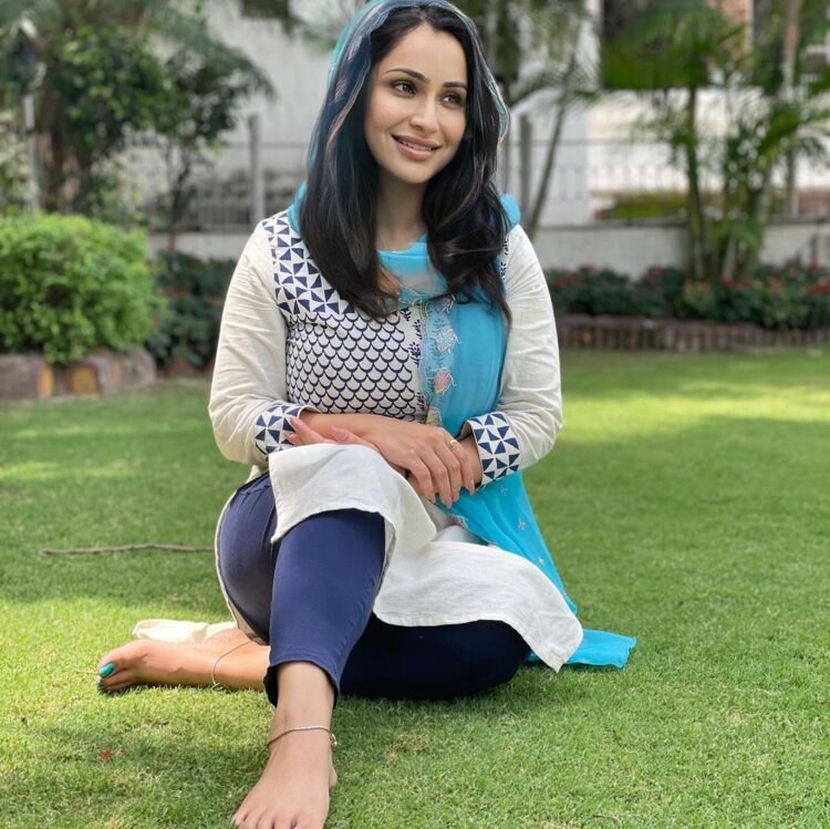 Jassi Kaur Feet