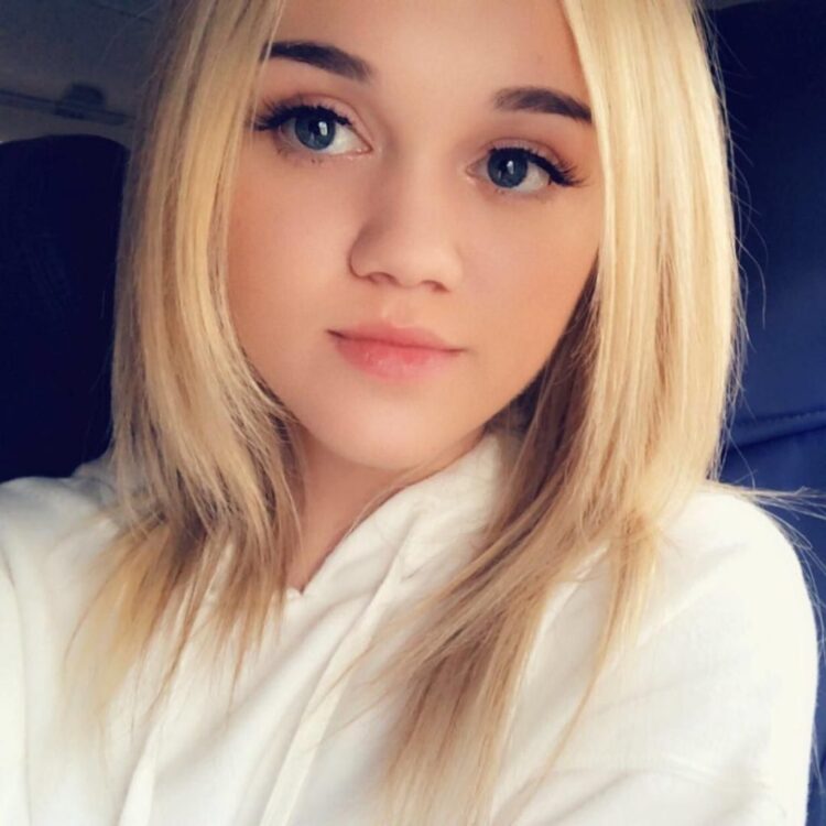 Jaycie Nicole Memmott Feet