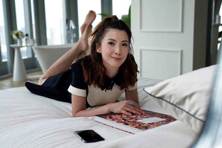 Jeanette Aw Feet
