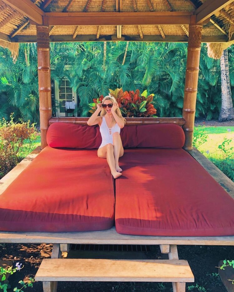 Jennifer Delaney Feet