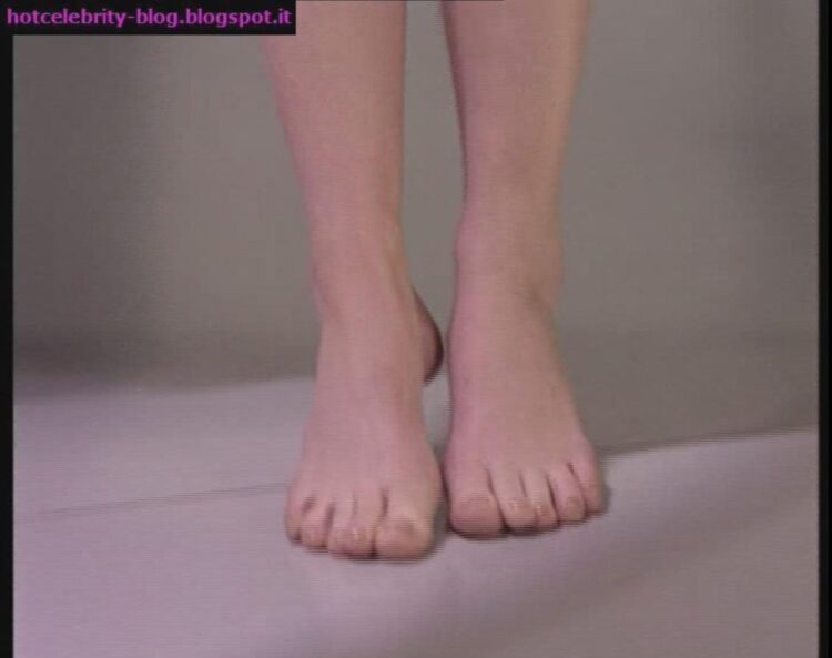 Jennifer Paige Feet