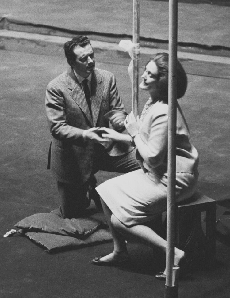 Joan Sutherland Feet