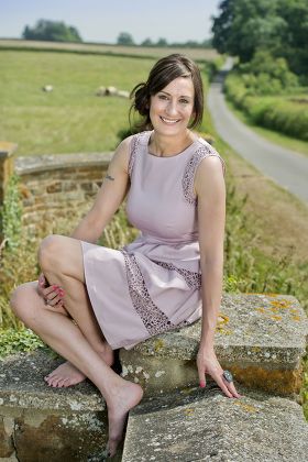 Jodi Ellen Malpas Feet