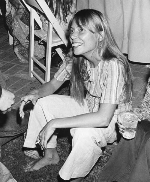 Joni Mitchell Feet