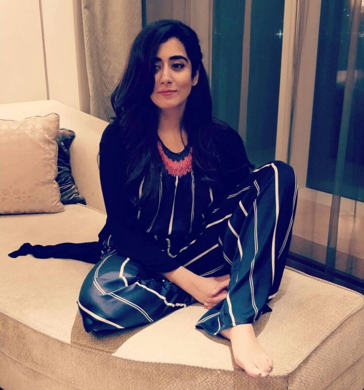 Jonita Gandhi Feet