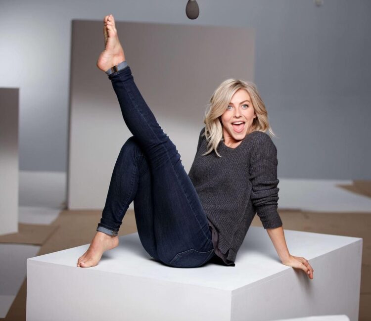 Julianne Hough Feet