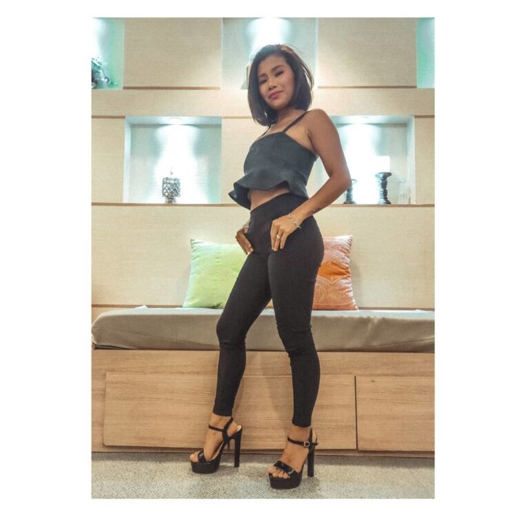 Katrina Velarde Feet