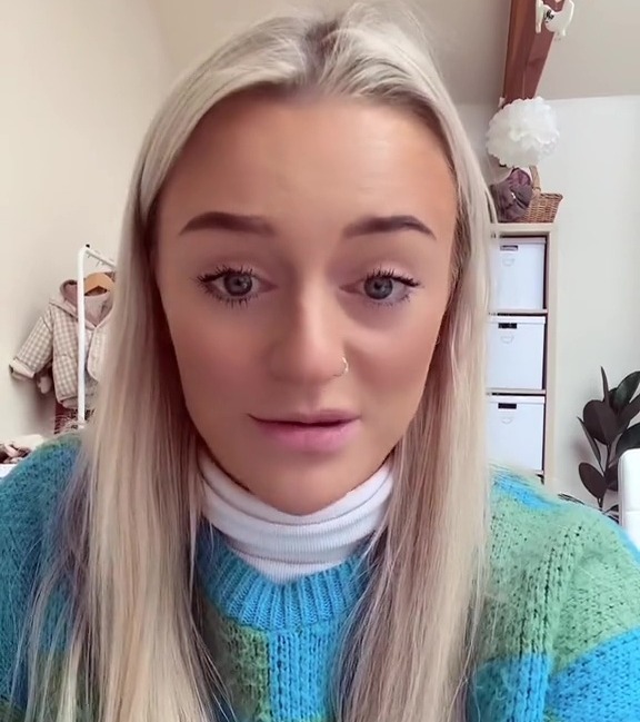 Kelly Medina Enos Feet