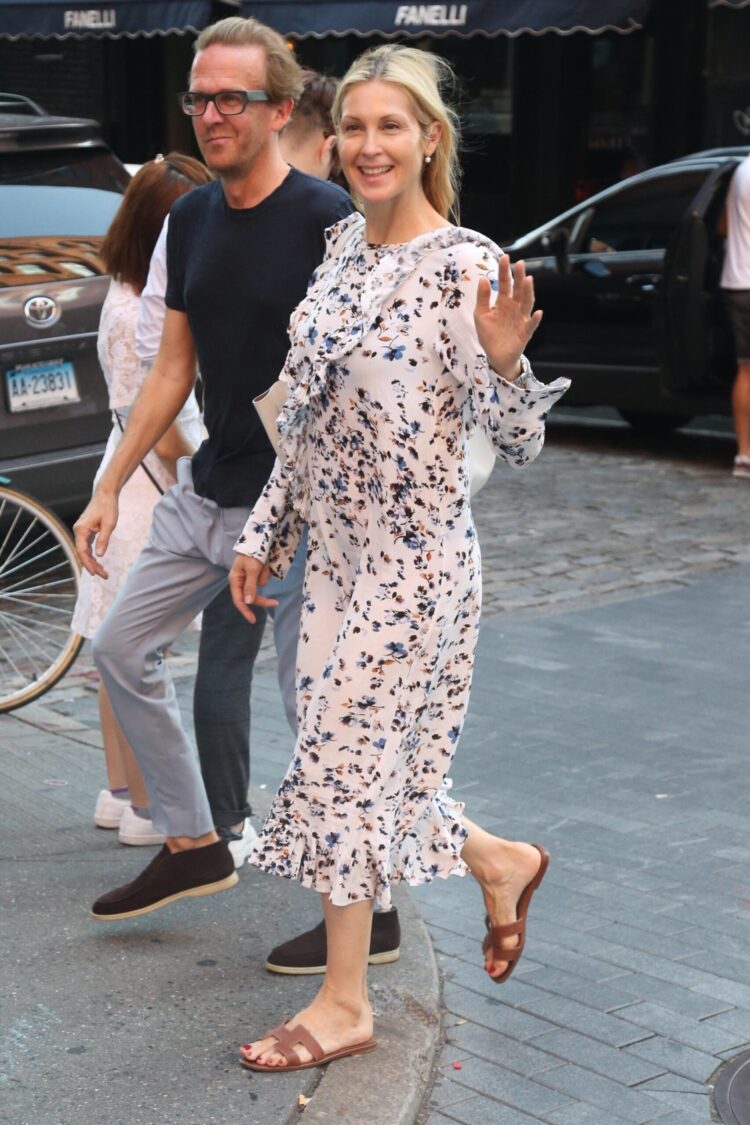 Kelly Rutherford Feet