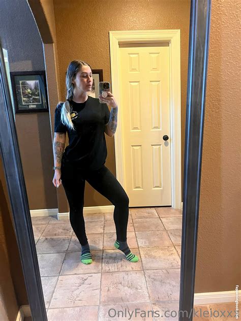 Kleio Valentien Feet