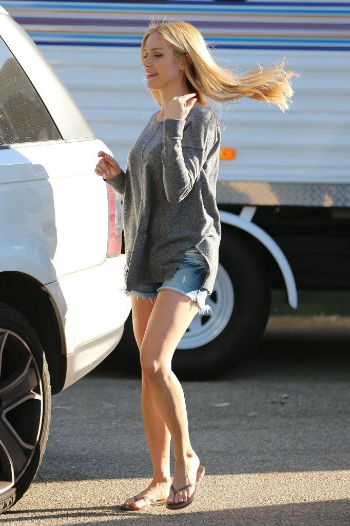 Kristin Hilbert Feet