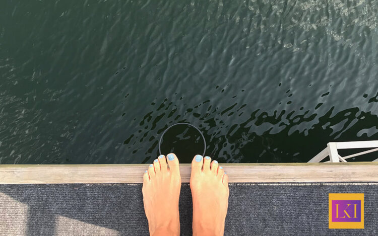 Laura Harris Feet