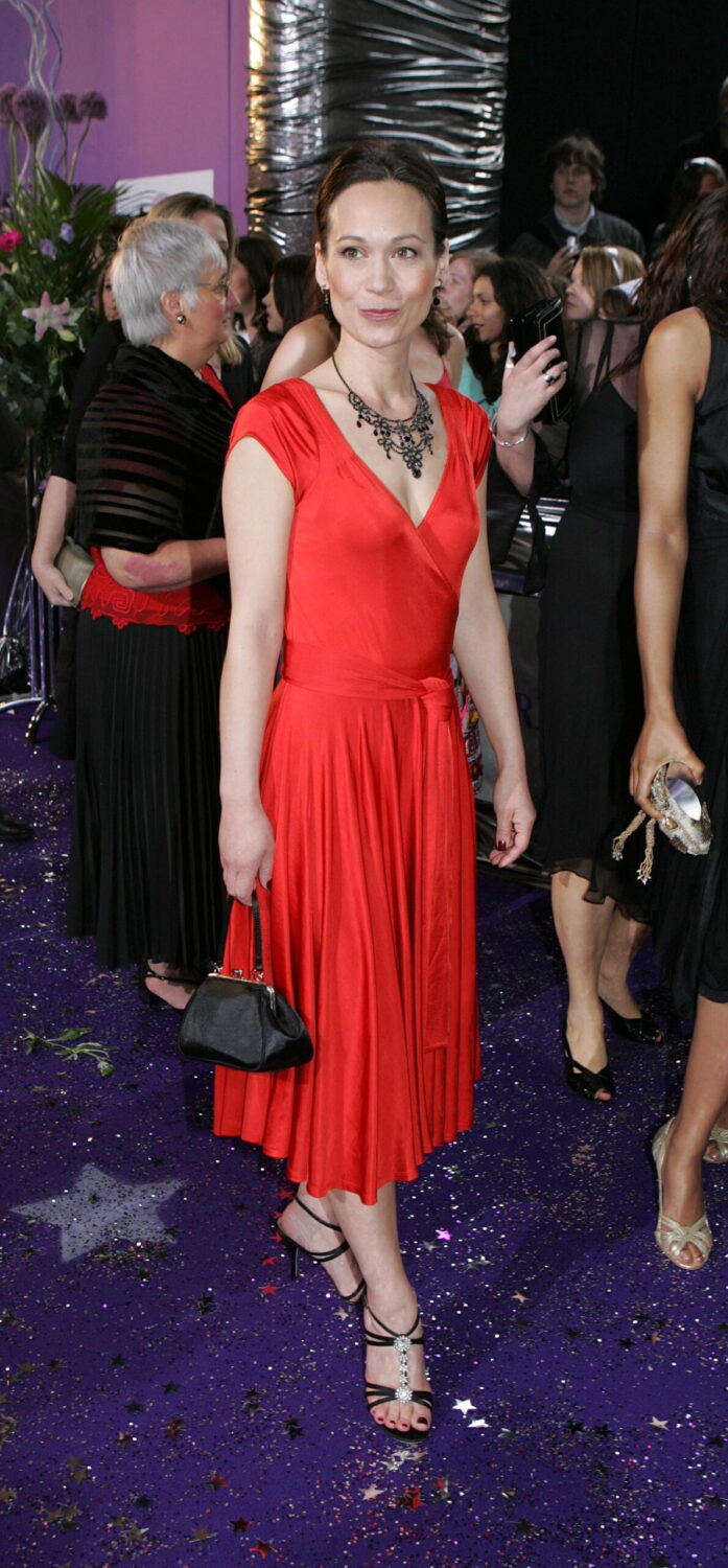 Leah Bracknell Feet