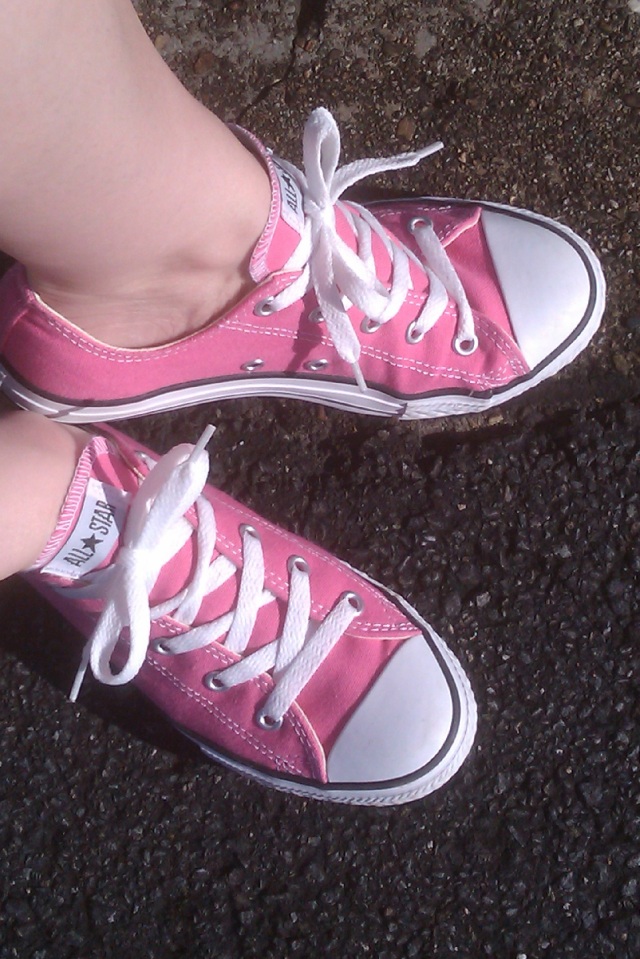 Lesley Converse Feet