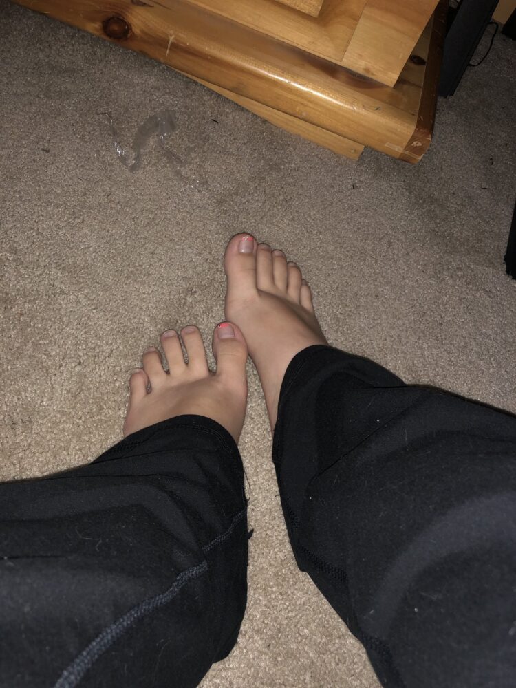 Lexie Feet