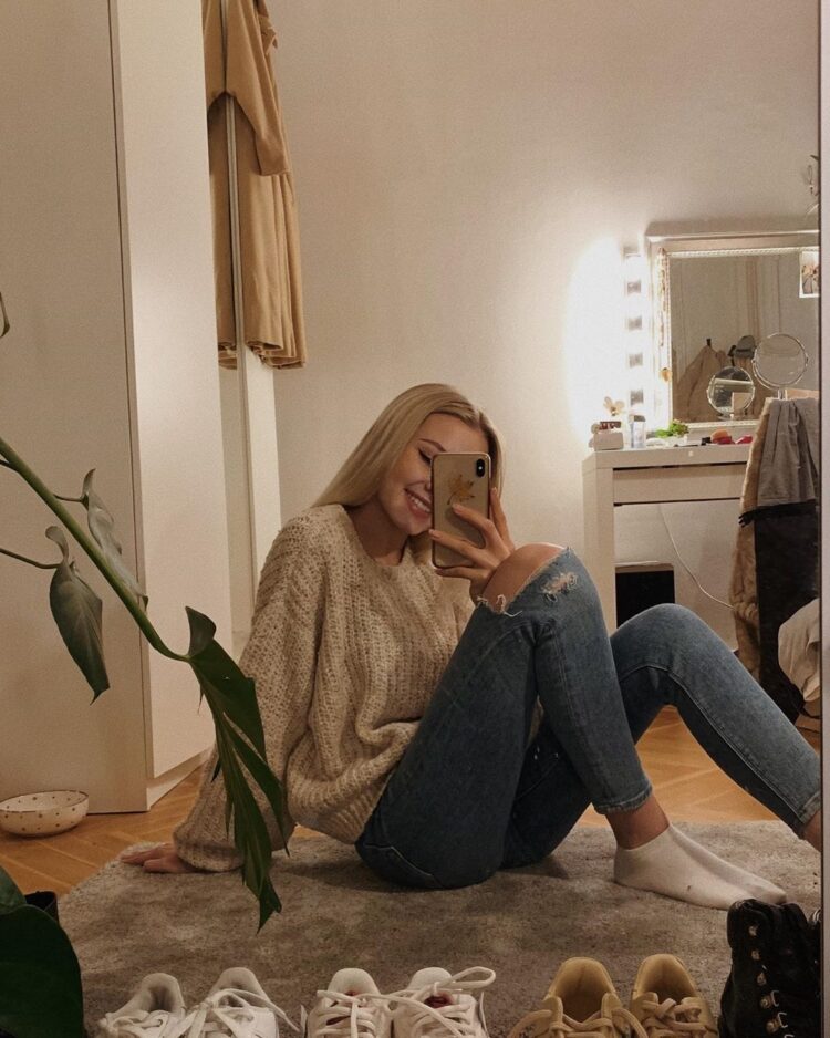 Lili Hamann Feet