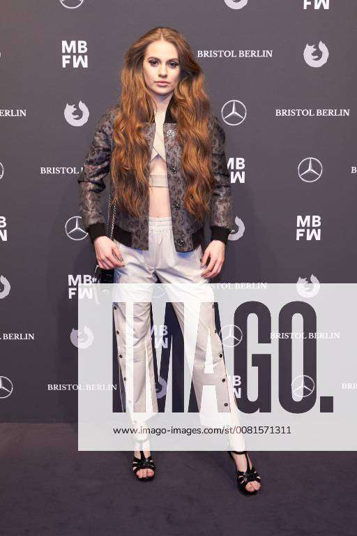 Lisa Marie Schiffner Feet