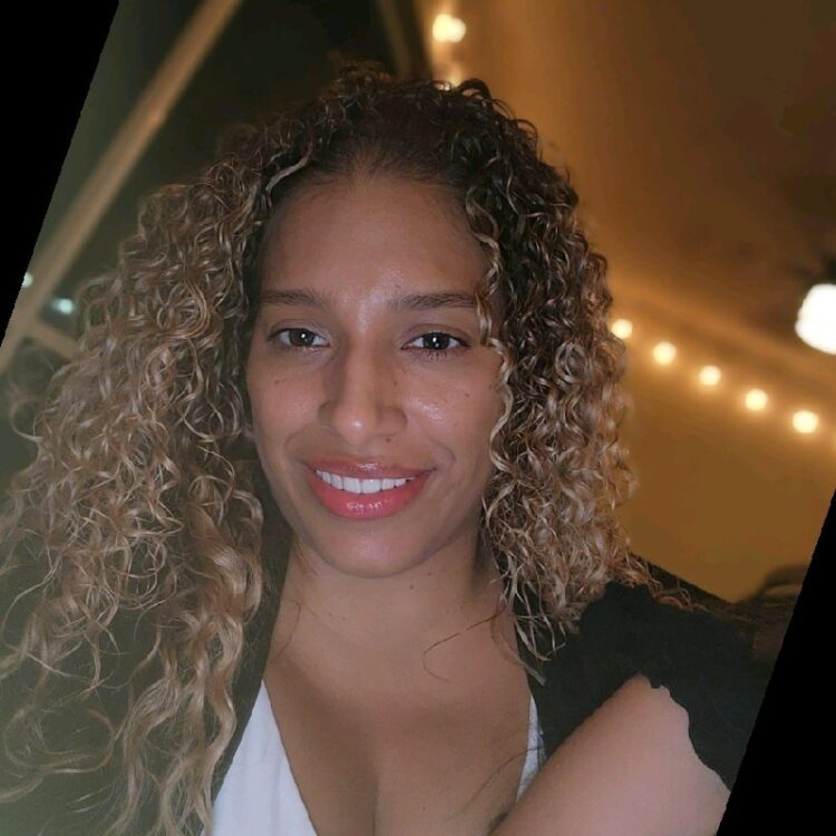 Lisbeth Peralta Feet