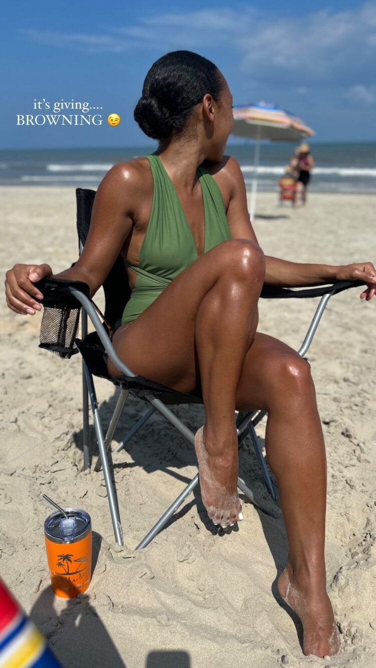 Logan Browning Feet