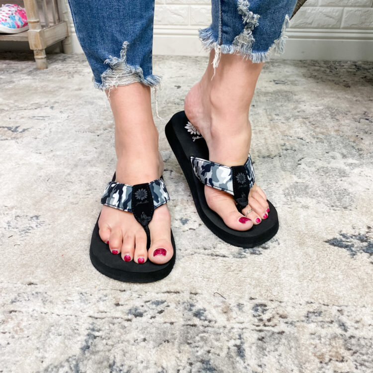 Lola Monroe Feet