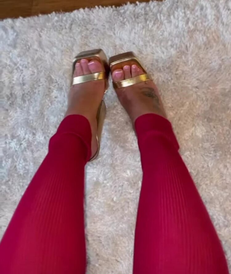 Lovelylesh Feet