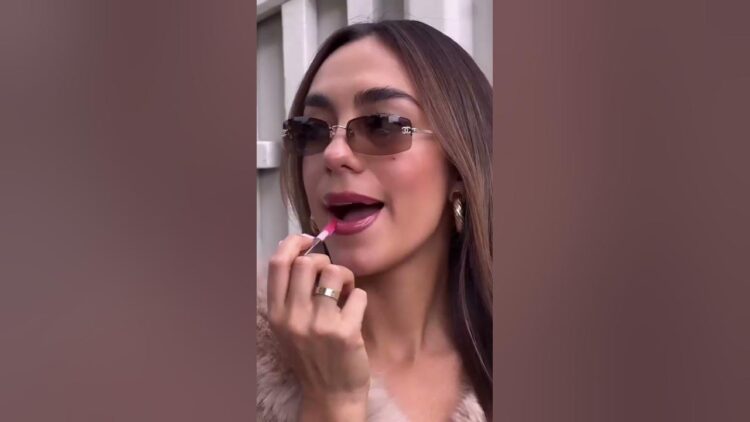 Luana Barron Yabar Feet