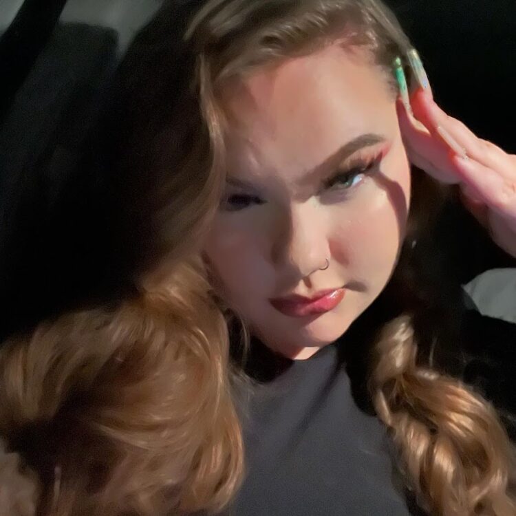 Mackenzie Drake Feet