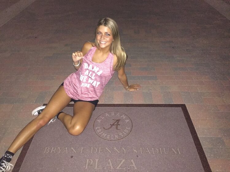 Maclaine Farrell Feet