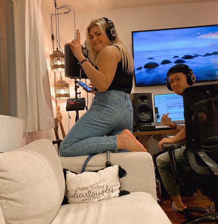 Maddie Francesca Feet