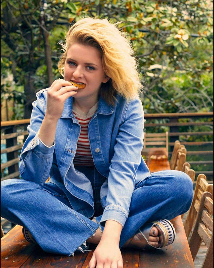 Maddie Poppe Feet