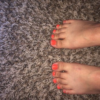 Makeup by Myrna Feet