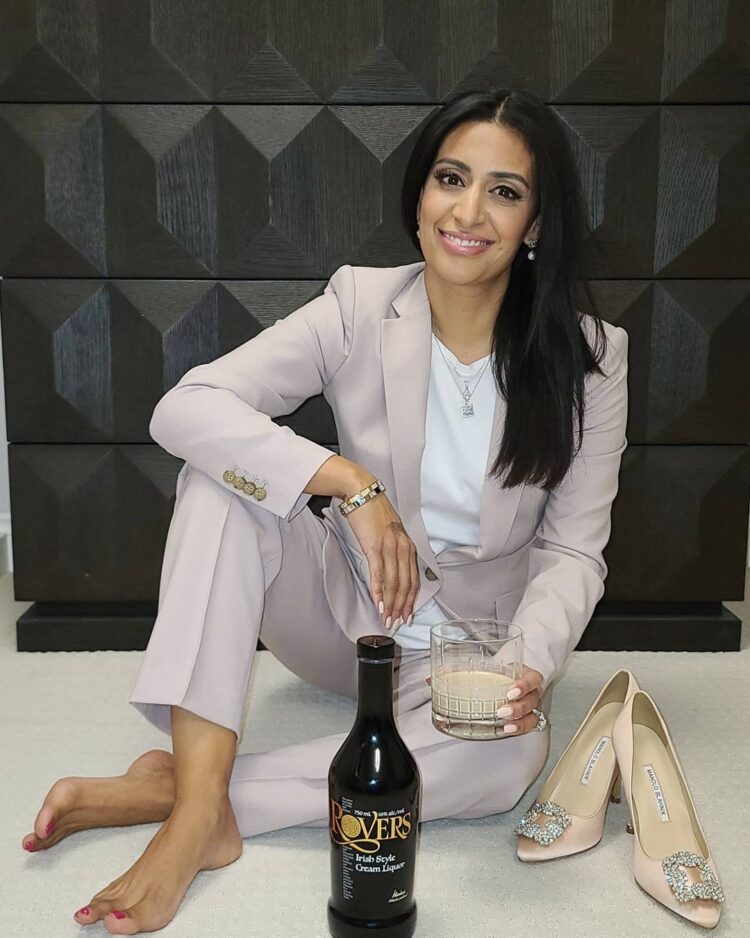 Manjit Minhas Feet