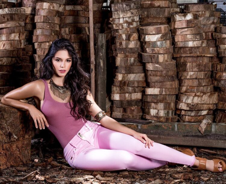 Maria Fernanda Muriel Feet